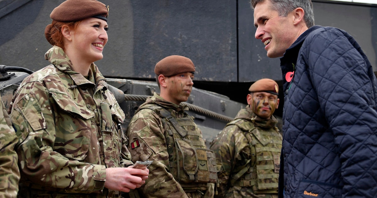 Britse minister: “Leger stelt voortaan alle functies open voor vrouwen ...