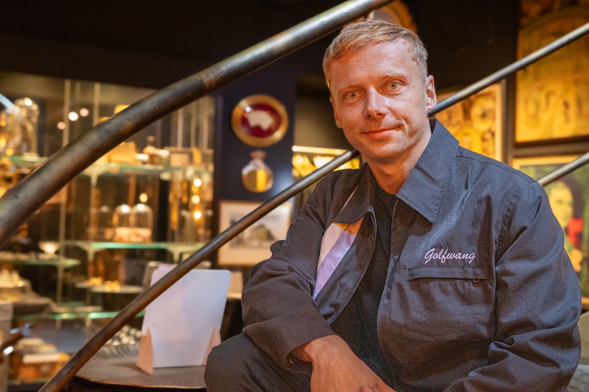 Goochelaar Nicholas Arnst komt met nieuwe show ‘Fake’ naar Sint-Lievens ...