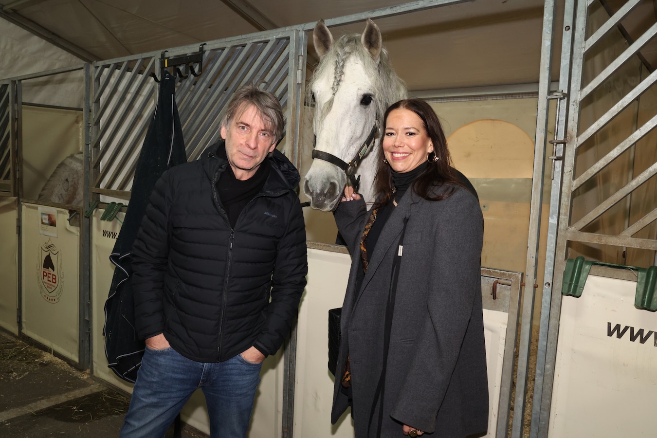 IN BEELD. “Ik voel me meer dan ooit verbonden met paarden”: Martine ...
