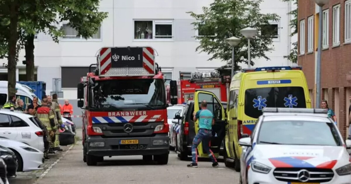 Vrouw doodgestoken in portaal bij woning Amsterdam | Buitenland | HLN.be