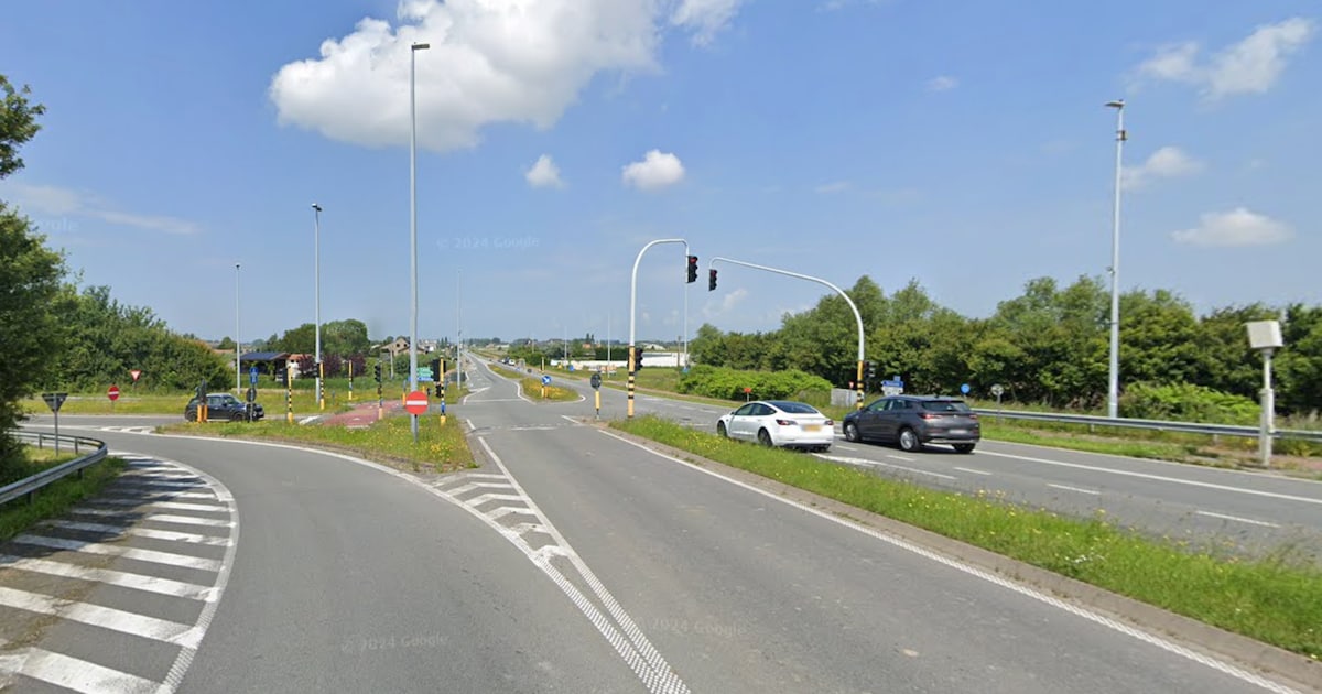 Zware verkeershinder na auto-ongeval bij oprit autostrade in Gistel ...