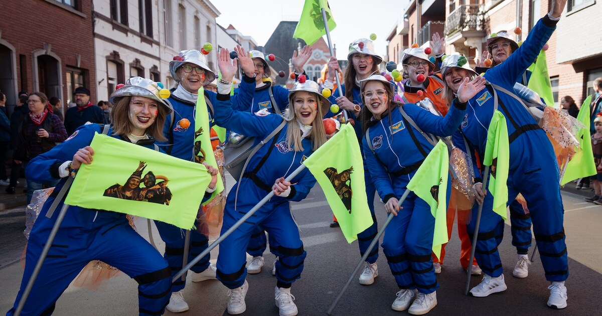 Stralend weer lokt massa volk naar Essense carnavalsstoet: “Meer ...