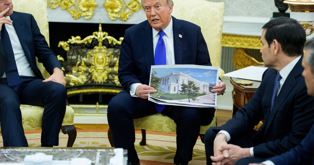Trump ontslaat toezichthouders die zijn bouwplannen voor het Witte Huis ...