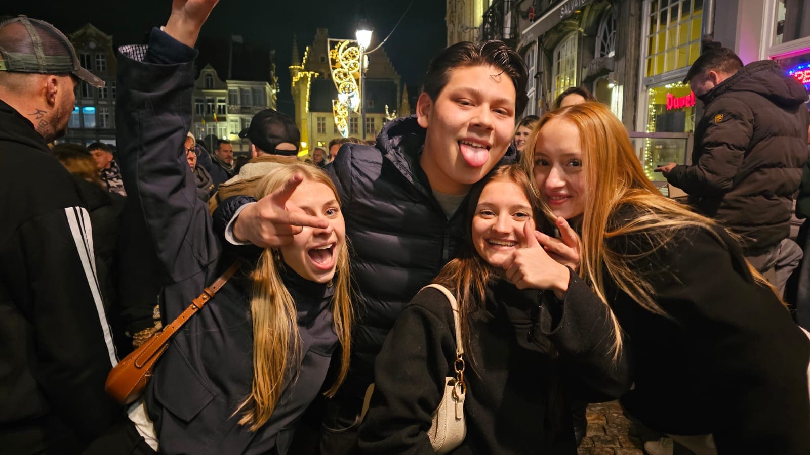 KIJK. Zo viert Mechelen de overgang van oud naar nieuw: van uitbundige ...