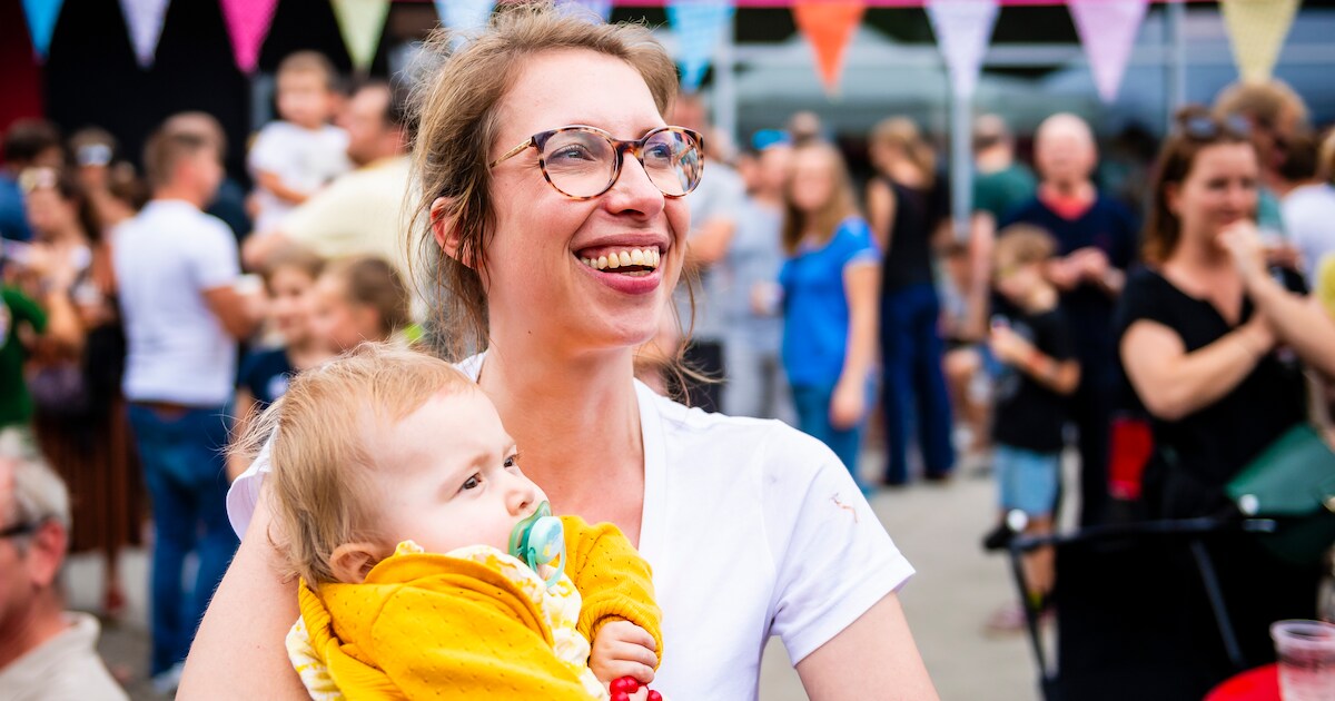 Duurste medicijn ter wereld slaat aan: baby Pia gaat beetje bij beetje ...