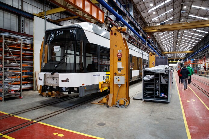 Beslissing rond mega-order NMBS uitgesteld: “Werknemers verdienen ...