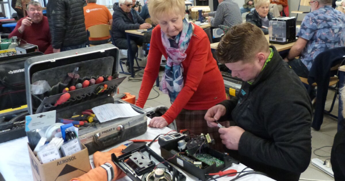 Geef je spullen een tweede leven in het repaircafé in Emblem | Ranst ...