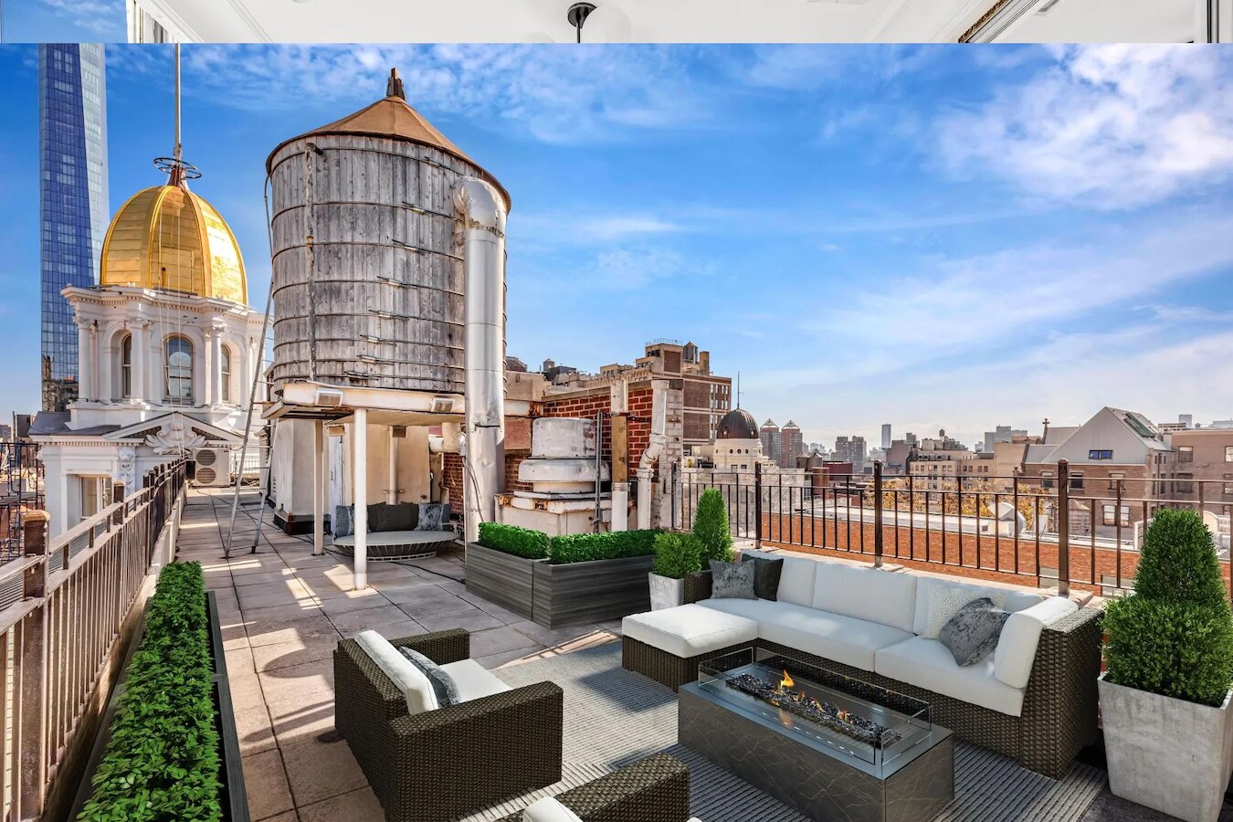 Te koop: parel van een penthouse vlak naast iconisch strijkijzergebouw ...