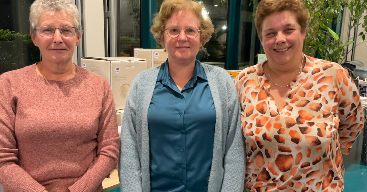 Vrouwen boven tijdens vijftiende fotozoektocht vzw De Wommeltjes ...