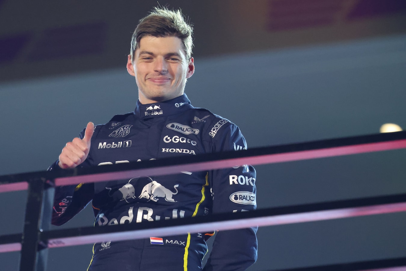 Max Verstappen zat al op privéjet naar vrouw en kind toen plankje van ...