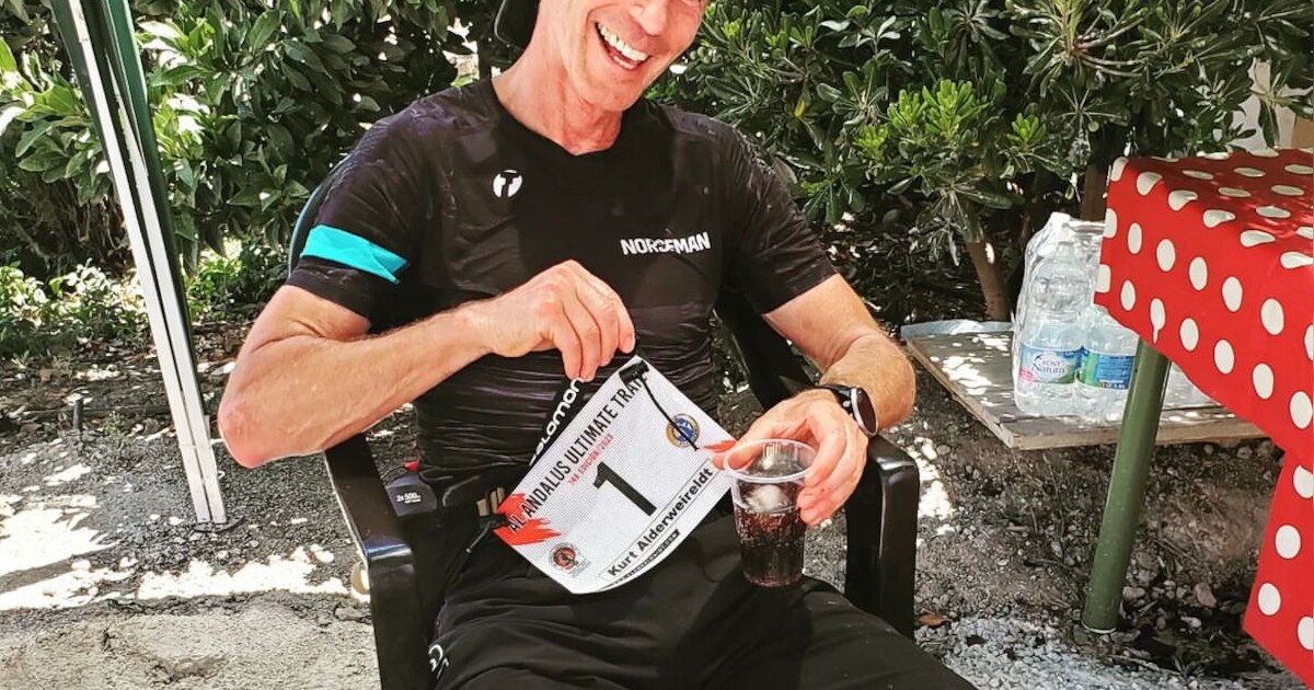 Kurt (58) wint voor de derde keer trial in Spanje: “243 kilometer lopen ...