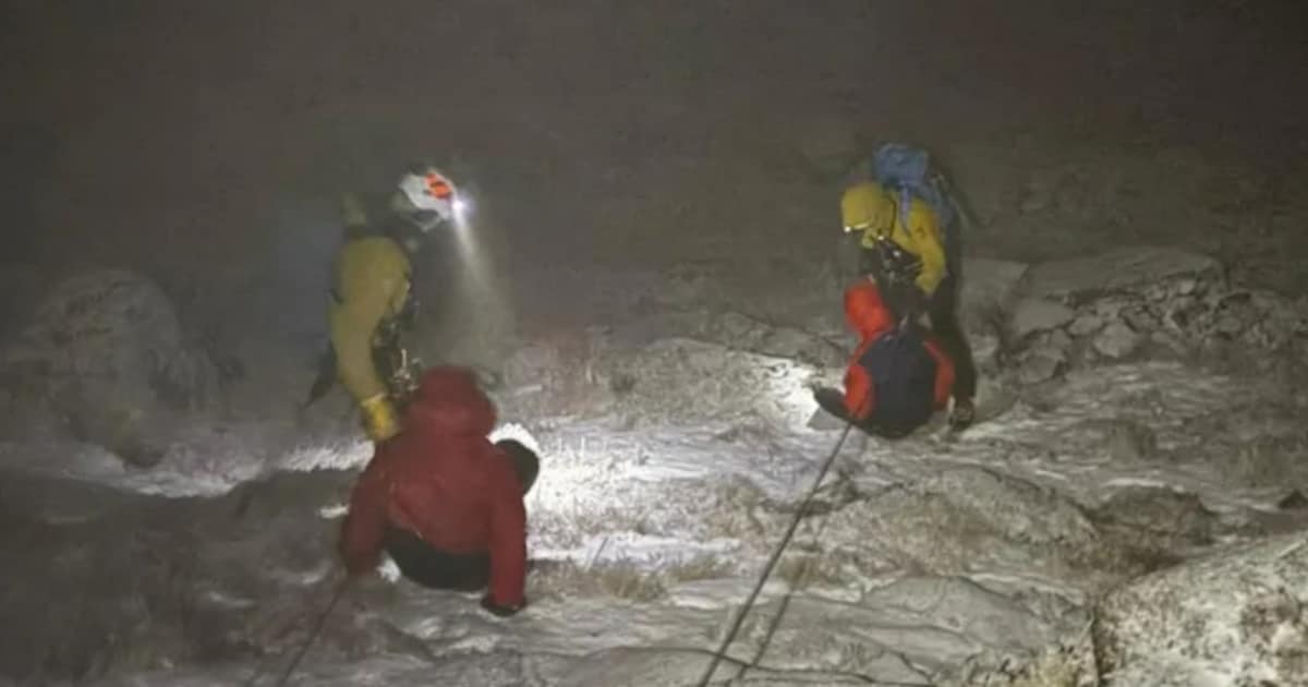Twintigers in joggingbroek en zonder enig materiaal van berg gered bij ...