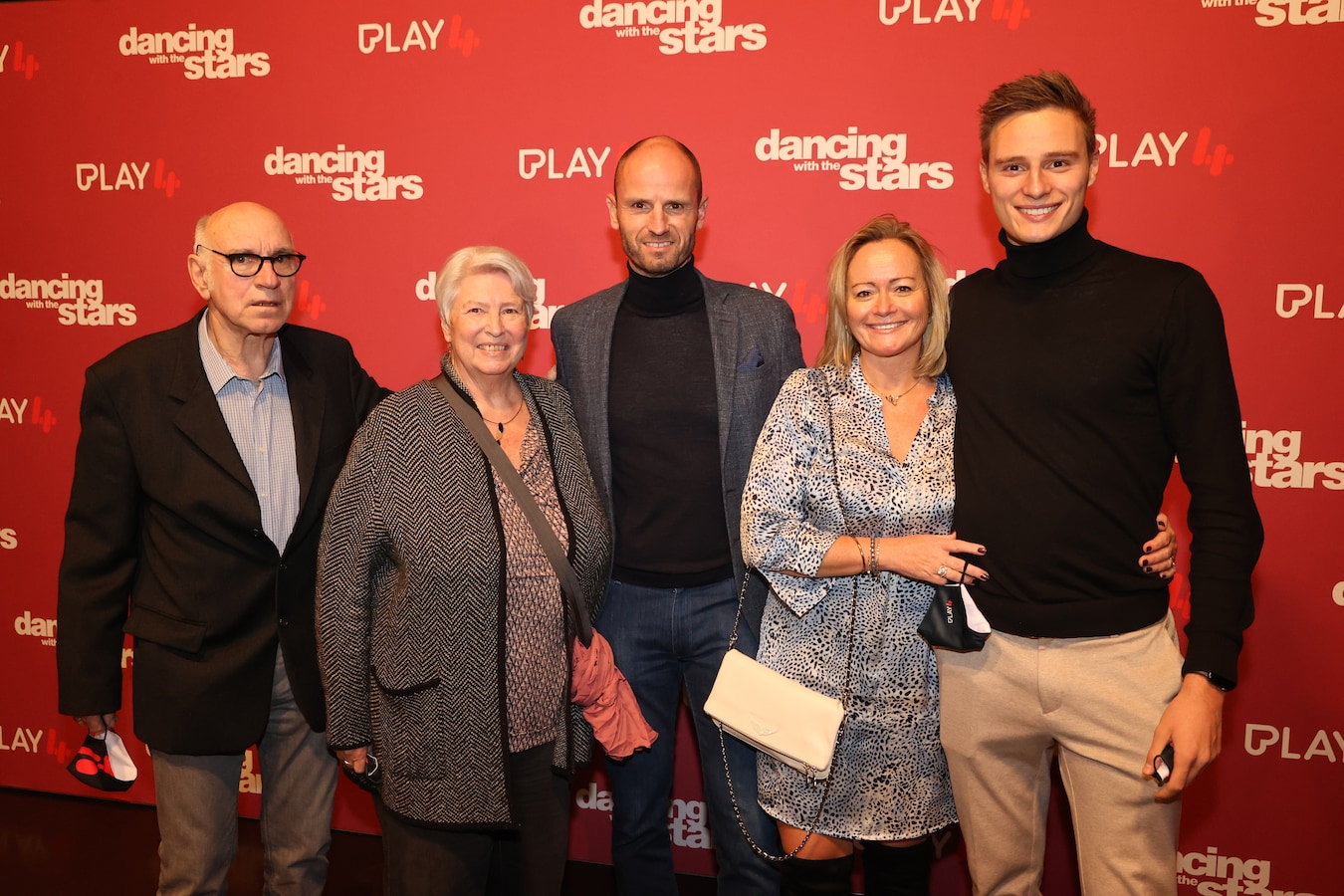 IN BEELD. Anke De Ridder showt haar nieuwe vriendin tijdens ‘Dancing ...