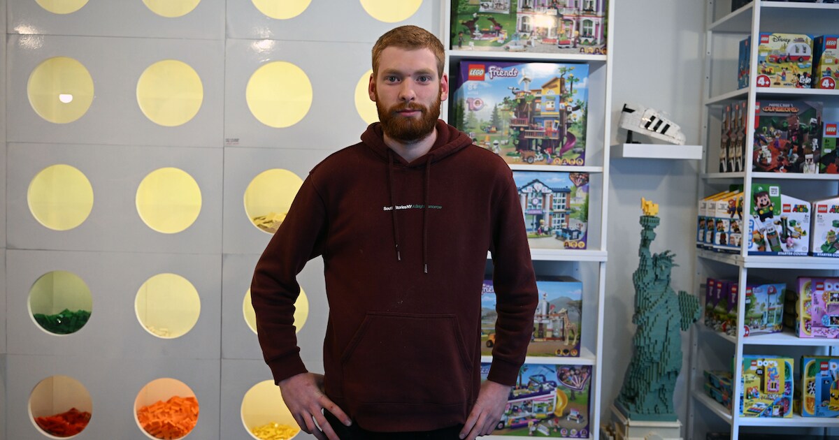 Merijn De Smet (23) opent pop-up van LEGO in Leuven: “Oudste set in de ...