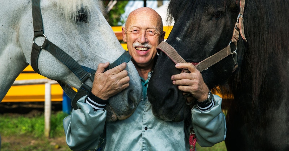 Tv-fenomeen Dr. Pol (83) komt naar Vlaanderen: de veearts die alles ...