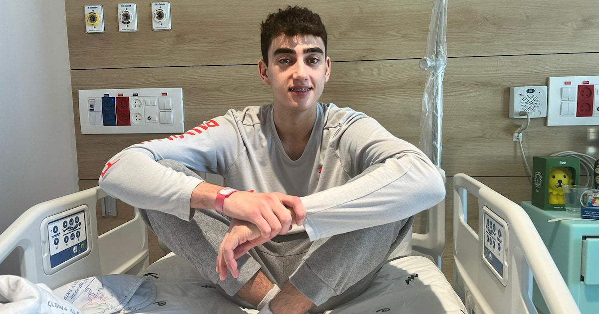 Vrijgelaten gijzelaar Ofir Engel (18) nog in ziekenhuis: “Hij is door ...