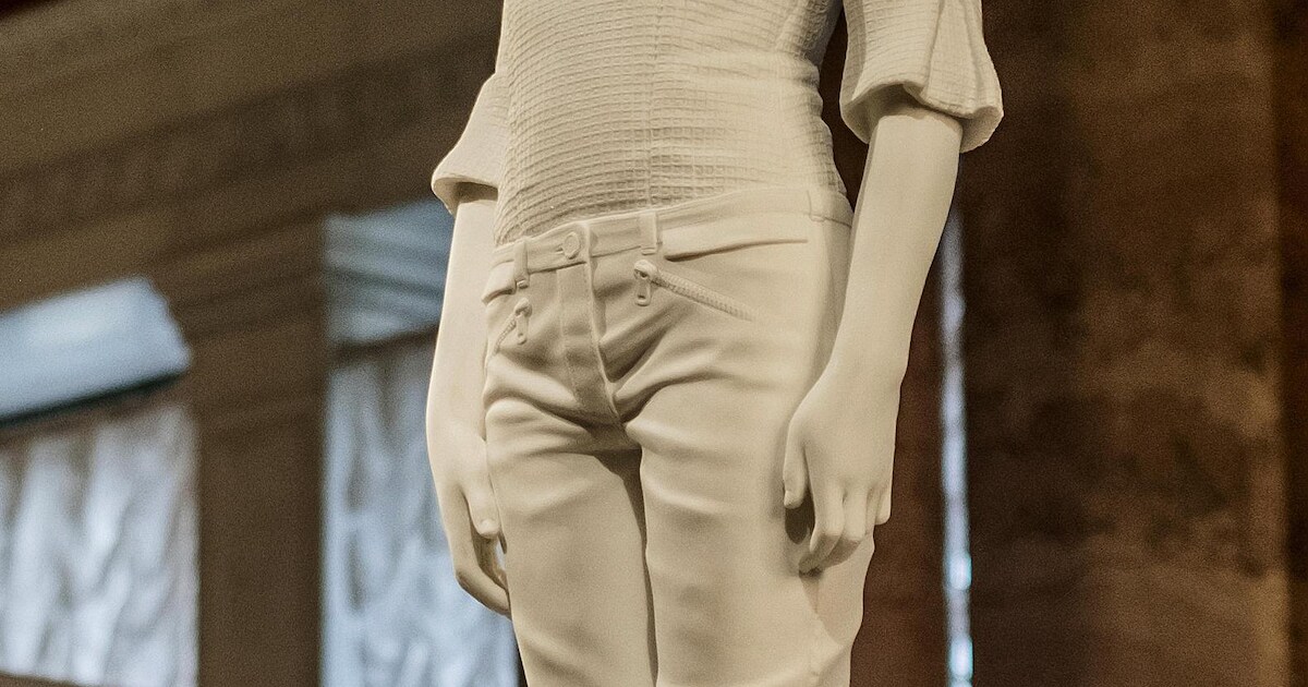 Kroonprinses Elizabeth: gewone tiener in jeans (en marmer) | Royalty ...
