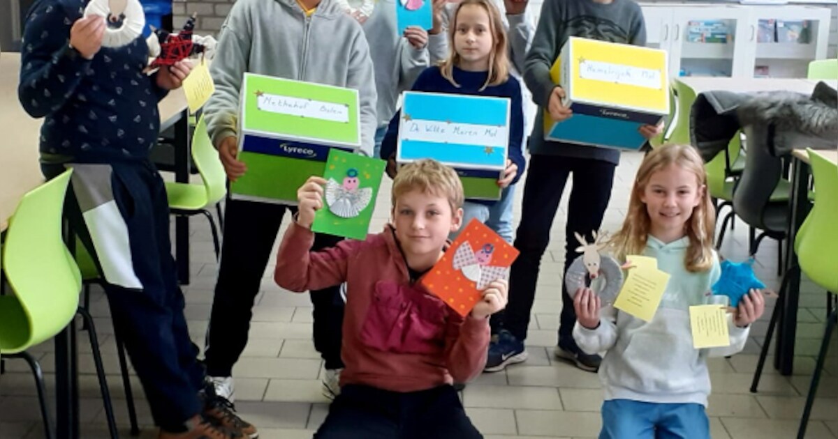 Leerlingen Klim-Op knutselen wenskaarten voor woonzorgcentra | Mol | HLN.be