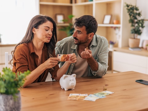 Spenderen of beleggen: wat doe jij met je vakantiegeld? En welk ...