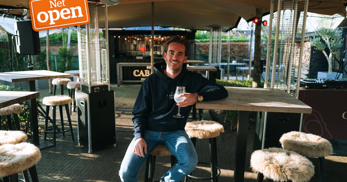 NET OPEN. Yannick (26) opent winterbar ‘La Cabane d’Hiver’ aan De ...