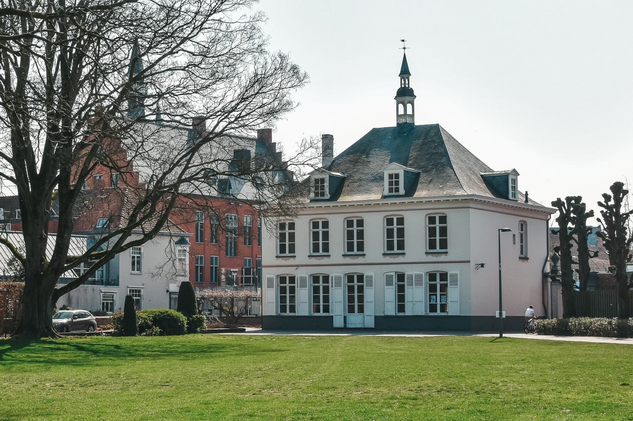 Prijs van de MAKERS brengt 22 kunstenaars samen in Sint-Annakasteel ...
