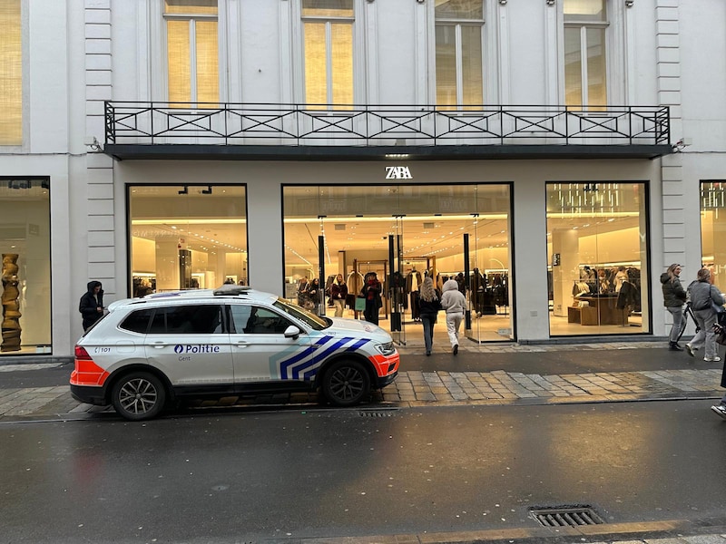 Dronken man valt mensen lastig in centrum Gent, politie pakt ook ...
