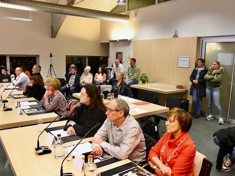 Oppositie pleit voor livestream van gemeenteraad in Ledegem ...