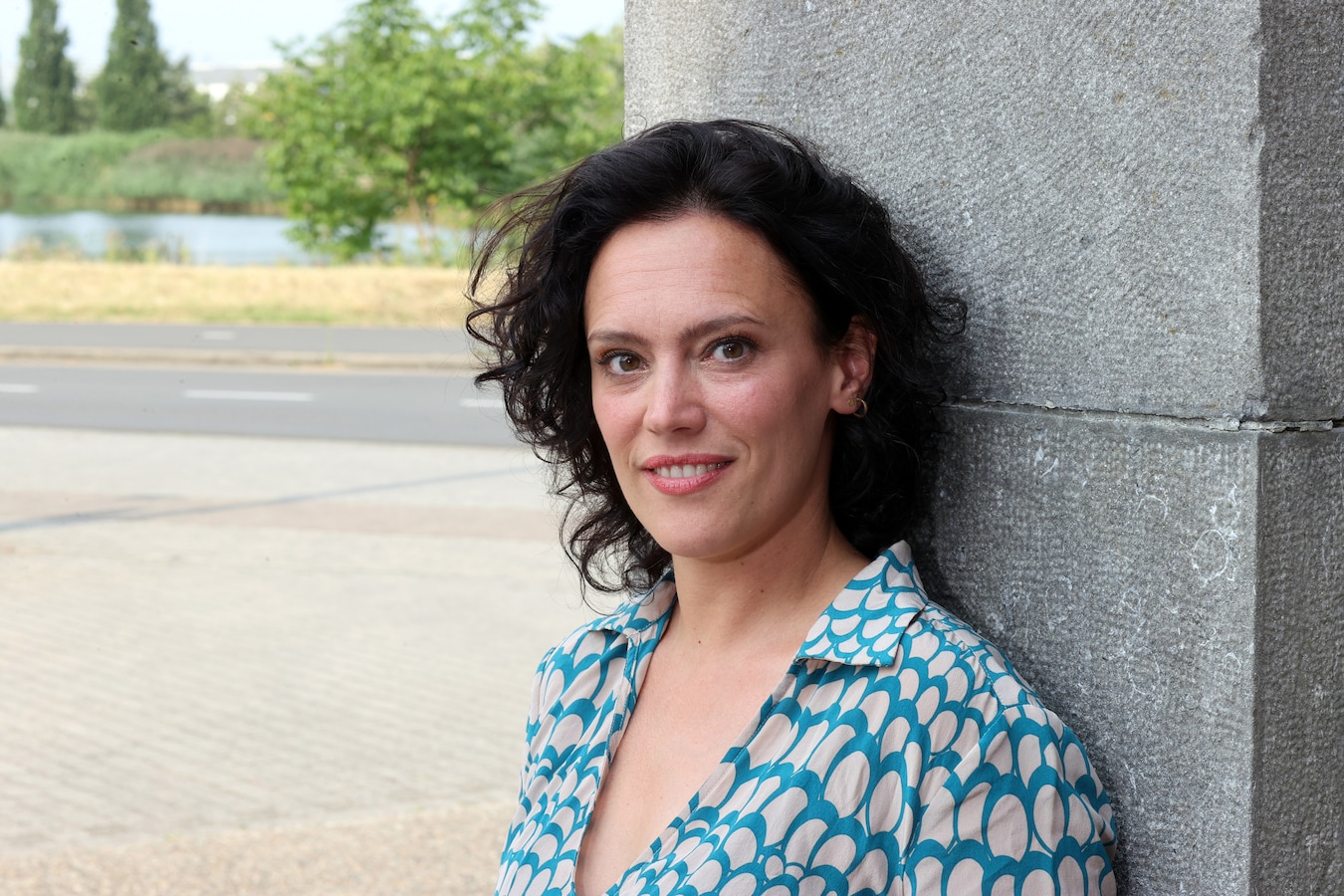 Actrice Marieke Dilles is een jaar aan de slag bij ‘Thuis’: “Ik ben ...