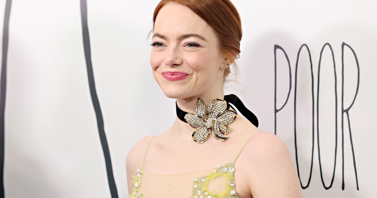 Emma Stone over haar seksscène in ‘Poor Things’: “Ik ga niet zomaar ...