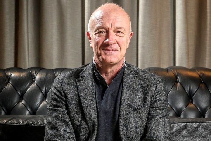 Karim Shatla en Geert Hoste laureaten van eerste Gouden Jefkes van Vlaamse comedy | Antwerpen ...