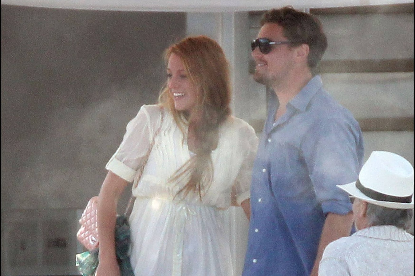 Niet zijn vriendin, maar mama Irmelin (82) staat aan Leo’s zijde op de ...