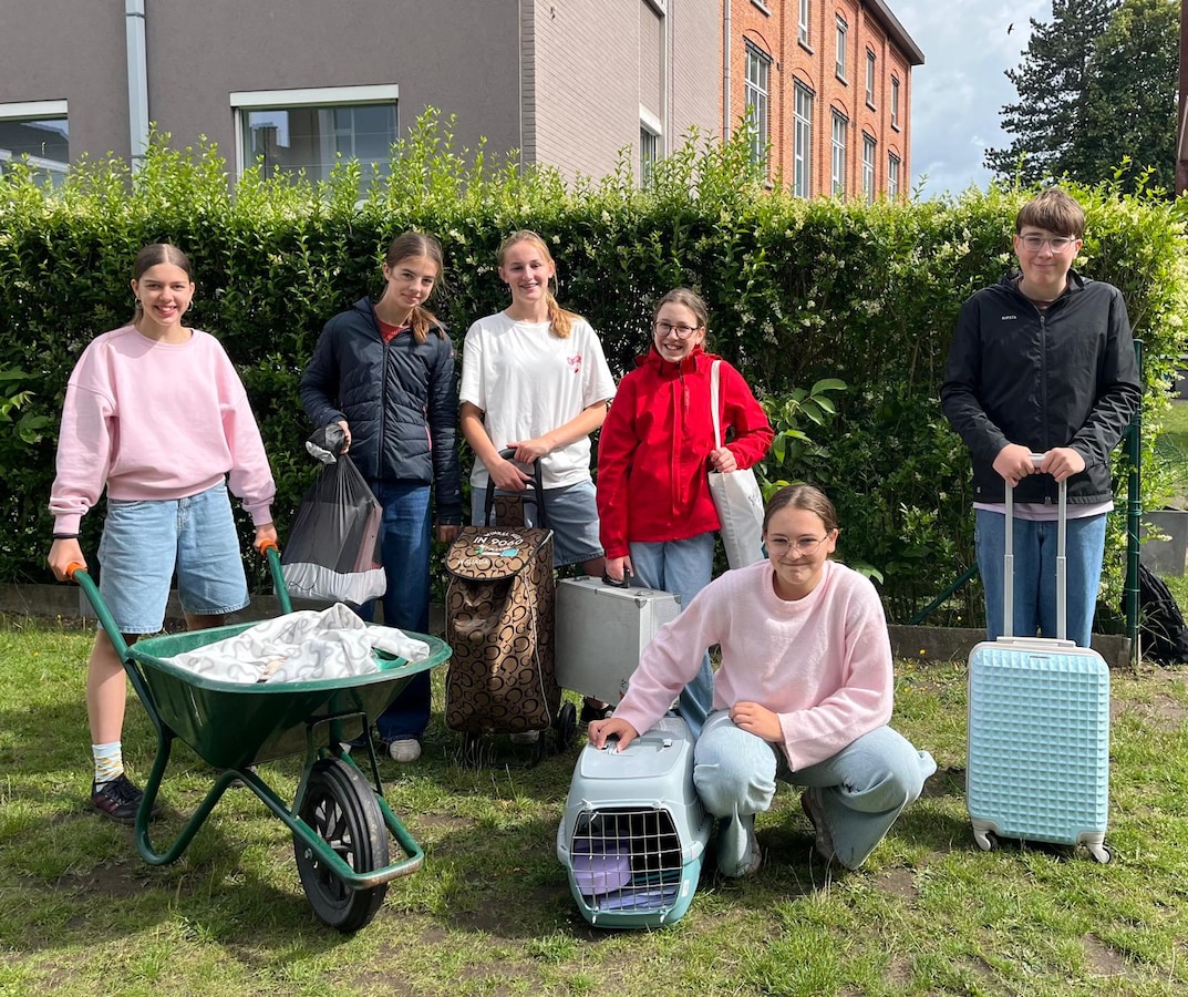 Ga eens naar school met een kattenbak of kruiwagen: Campus WOW Sint ...