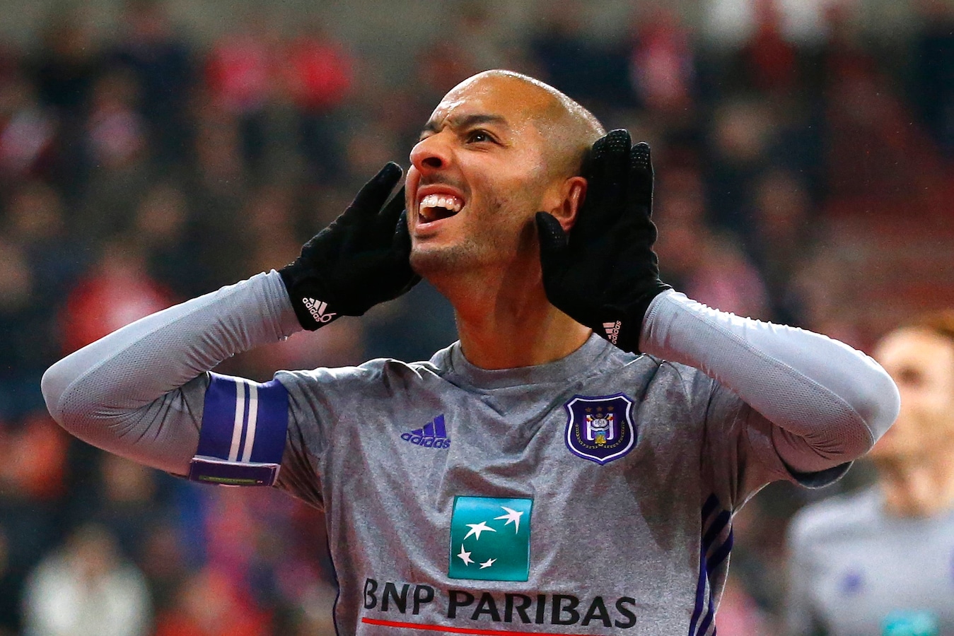 Door fans verjaagde Hanni spreekt voor het eerst na transfer: "Mét mij ...