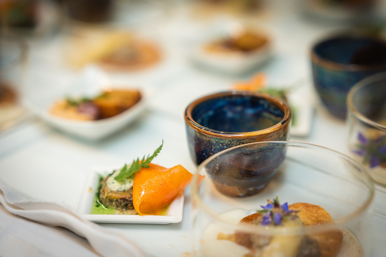 Chef Jan Van den Bon (66), die als eerste Michelinster in Gent behaalde ...