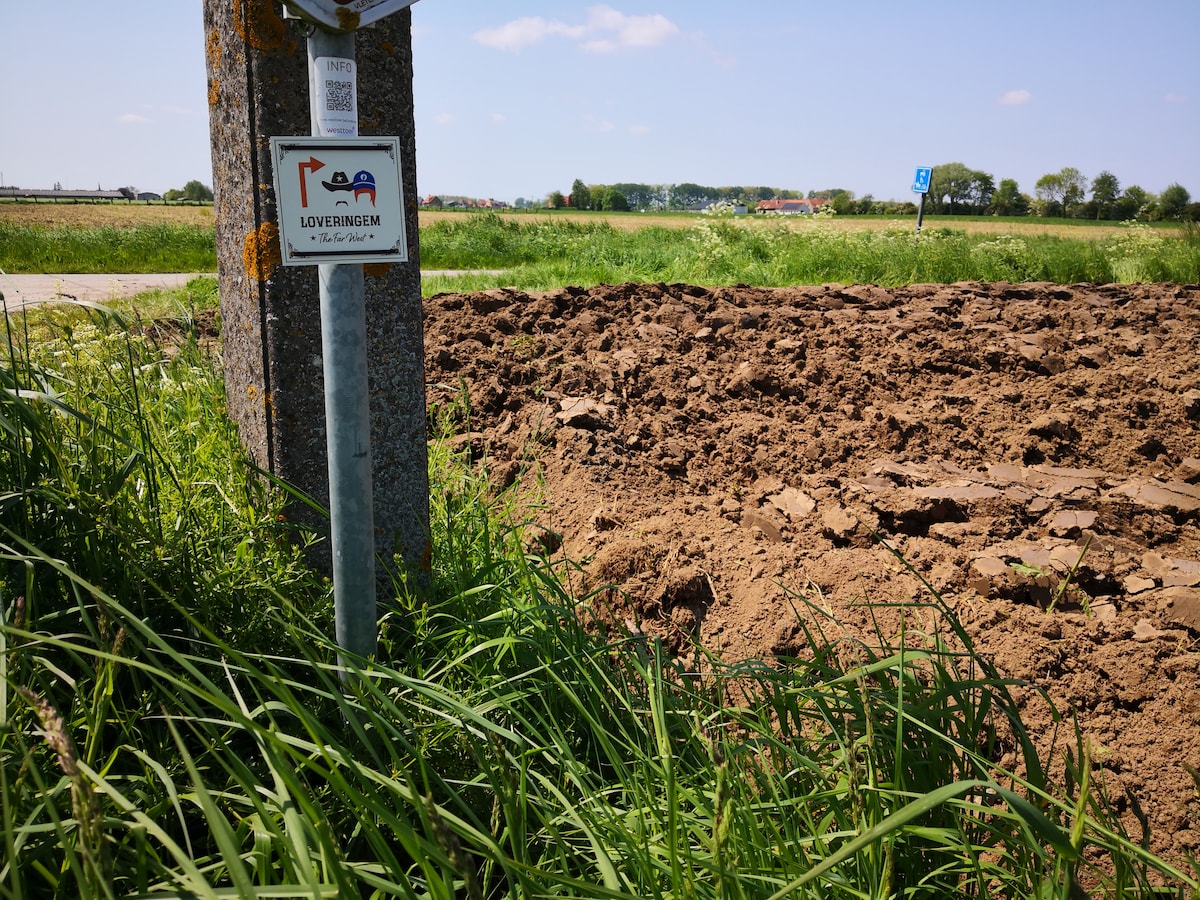 Lo-Reninge stelt nieuwe toeristische troeven voor: “Mokken van Chantal ...