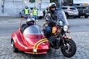 Duizenden motards van start gegaan voor 42e herfstrit | Foto | hln.be