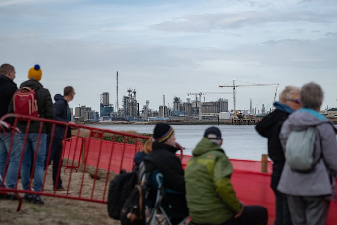 IN BEELD. Scheldecross lokt duizenden kijklustigen naar ‘Sint-Anneke ...