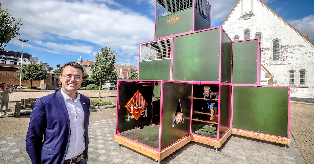 Tijdelijk speelplein voor de allerjongsten op het Simon Stevinplein ...