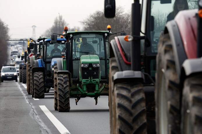Standvastige boeren: nog 38 blokkades blijven staande in heel Frankrijk ...