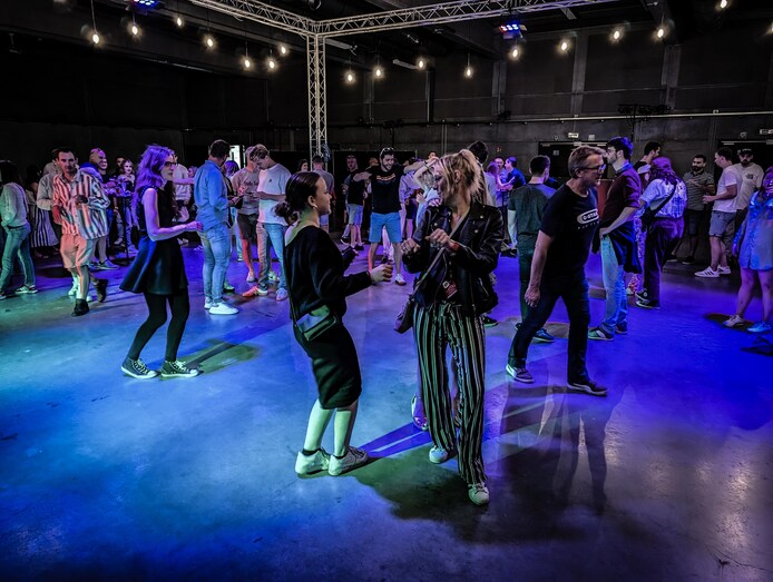 Openingsavond Grensrock meteen goed voor een bomvol Park Ter Walle ...