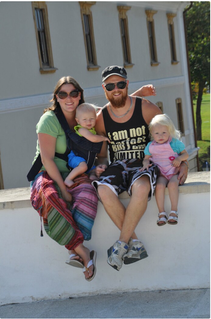 "Eindejaarscadeaus voor Roemeense kindjes gekocht" | Poperinge | hln.be