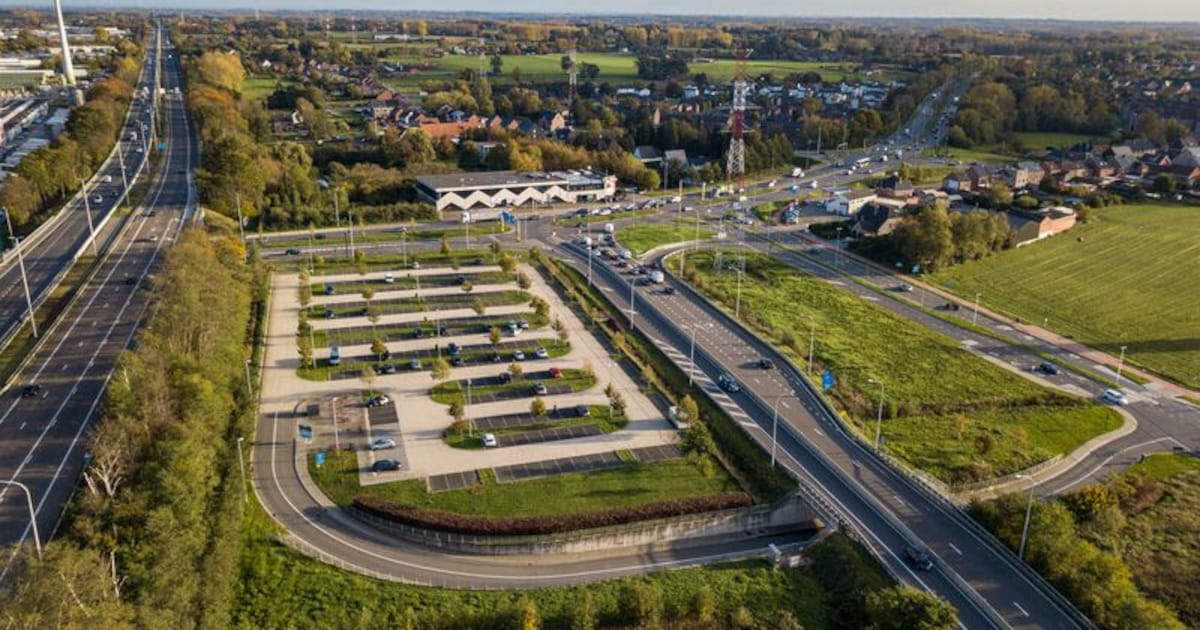 Limburgse carpoolparkings gereinigd | Houthalen-Helchteren | HLN.be