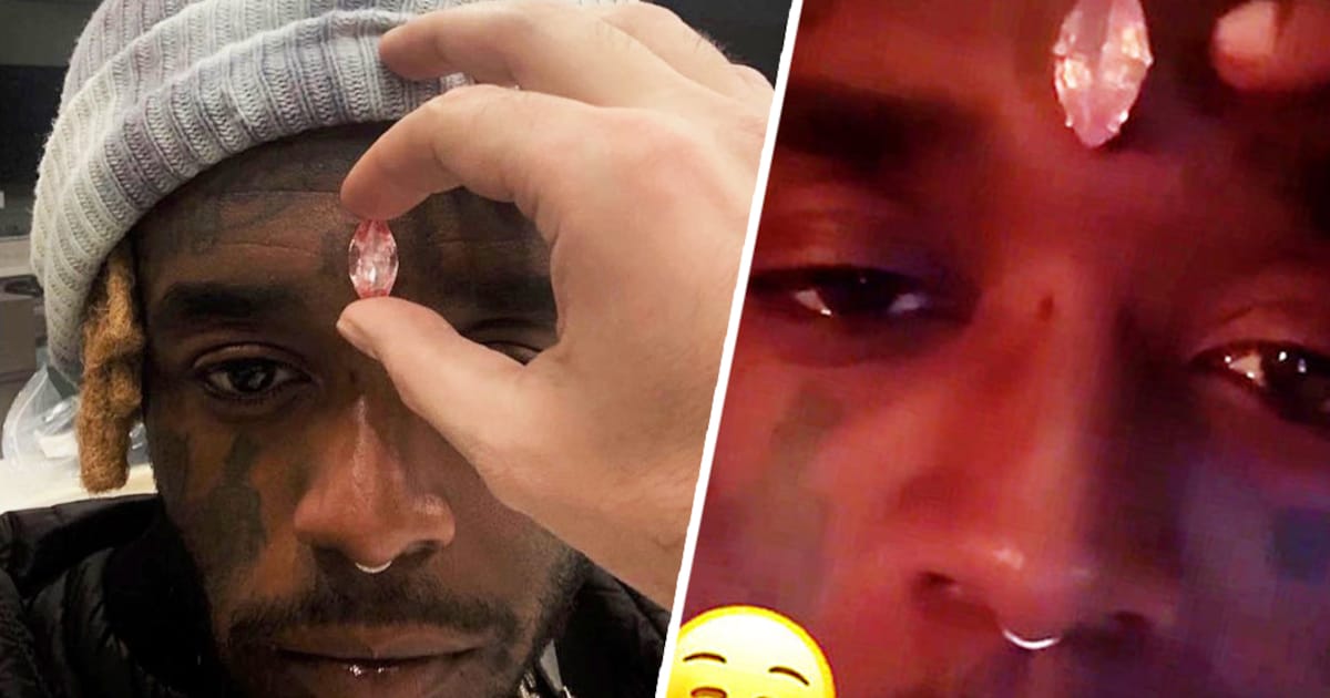Rapper laat immense roze diamant van 20 miljoen euro in voorhoofd ...