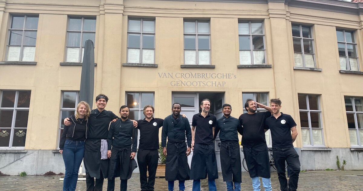 Populair restaurant Multatuli viert 15-jarig bestaan: “Onze bestseller ...