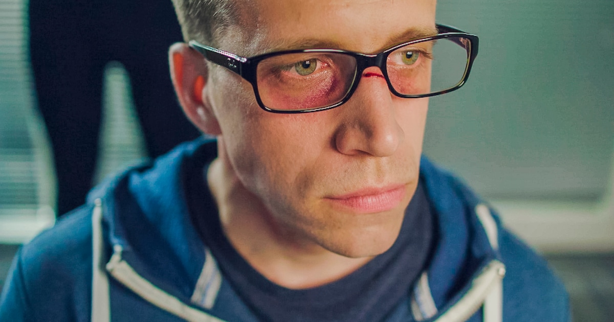 Exit Simon uit ‘Familie’ | TV | HLN.be