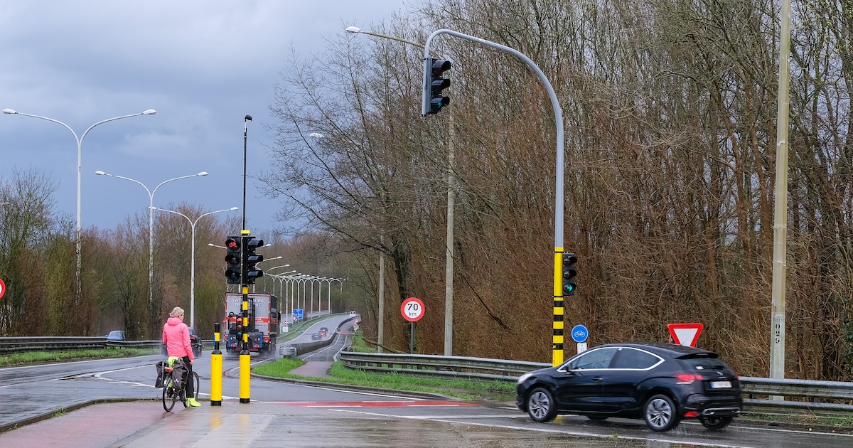 Deel maatregelen om kruispunt Schumanlaan met op- en afritten E19 conflictvrij te maken, wordt ...