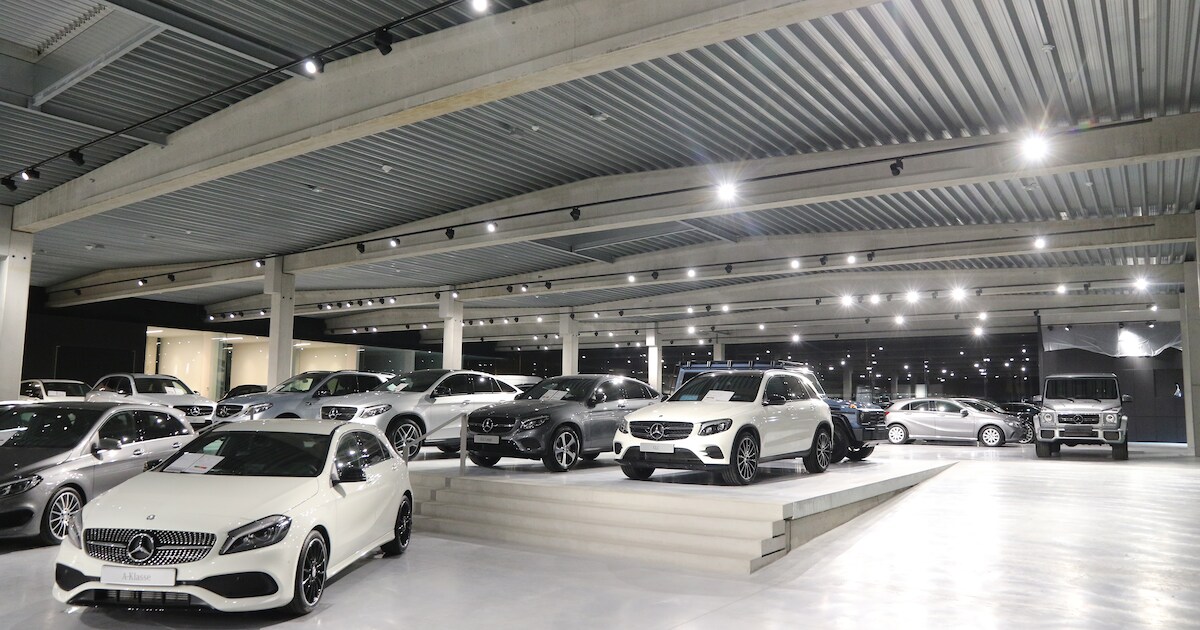 Mercedes opent grootste showroom van de Westhoek | Ieper | HLN.be