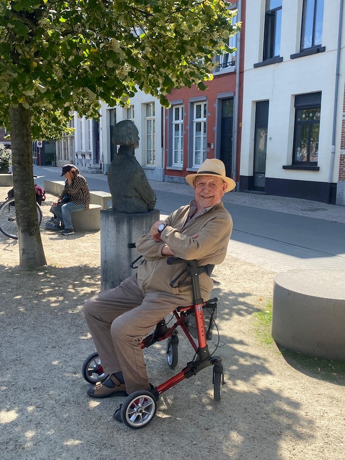 “Sappigste stadsgids van Mechelen” Erik Vekemans overleden: “Zijn glas ...