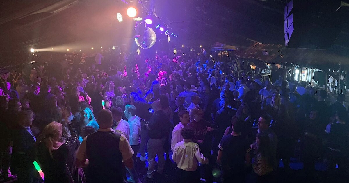 Funzibar in Blankenberge liep vol voor oudejaarsevent | Blankenberge ...