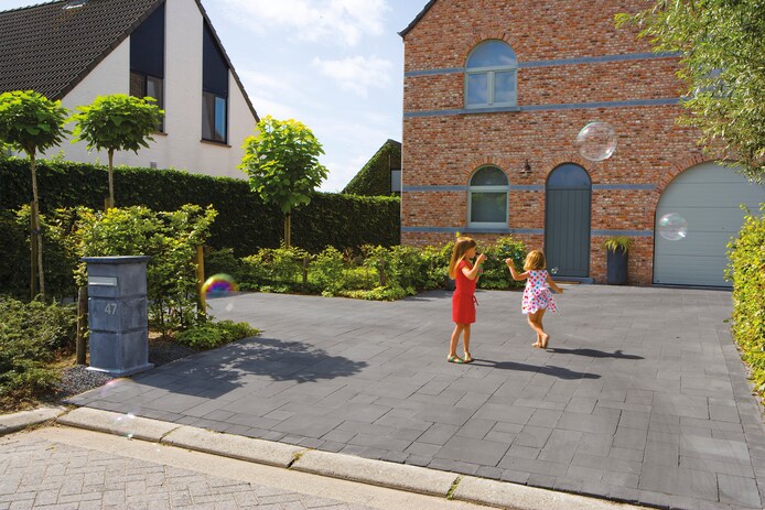 De ideale oprit? Die leg je makkelijk zelf aan | Woon | hln.be